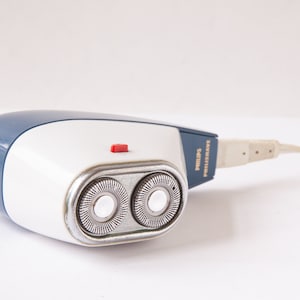 1962 PHILISHAVE Shaver - Philips Germany Type 7920 Design 60s Steamline ...