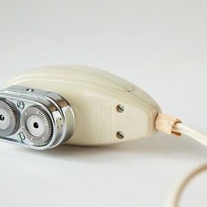 Raymond Loewy PHILISHAVE THE EGG 1951 Shaver - Philips Germany Type ...