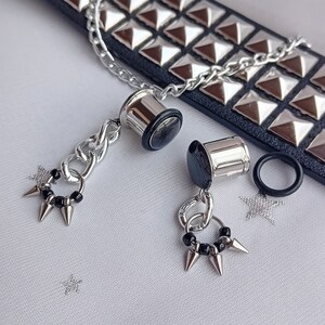 00g / 10mm Punk Chain Gauges; Mismatched Spike Dangle Plugs / Tunnels ...