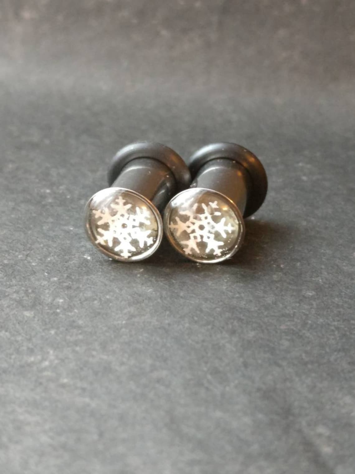 6mm ear plugs 2g gauge Snowflake Winter Christmas Ear Plugs | Etsy