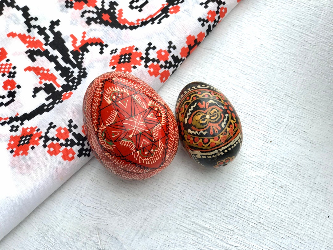 Set 2 Vintage Ukrainian Pysanky, Folk Art Easter Hand-painted Eggs ...