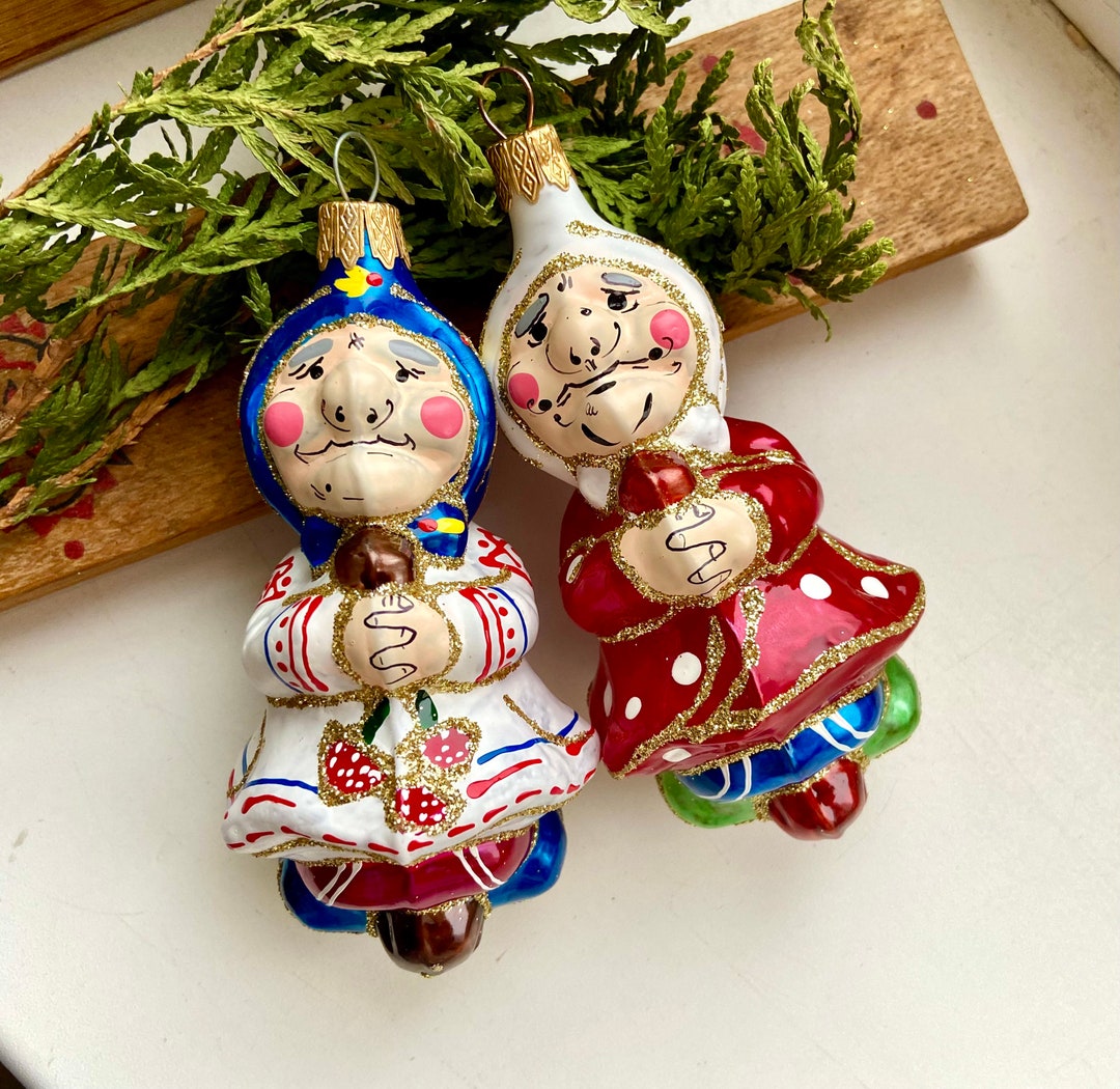 Baba Yaga on Broom Ukrainian Christmas Ornament, Witch Handpainted ...