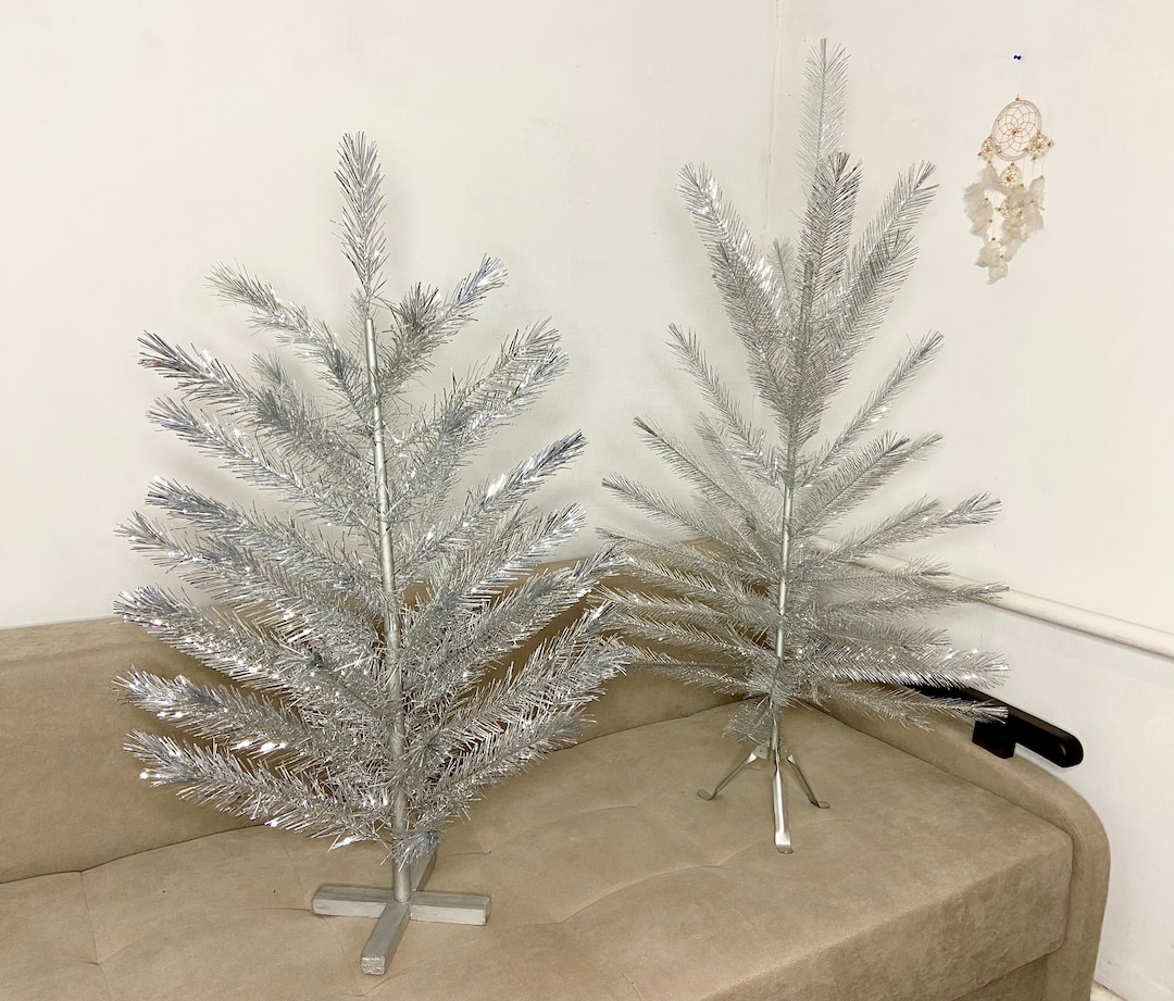 Vintage Aluminum Christmas Tree: Mid Century Silver Tinsel Tree - Etsy