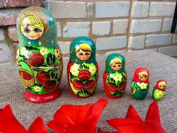 Russian Wood Nesting Doll Vintage doll Matryoshka Wooden | Etsy