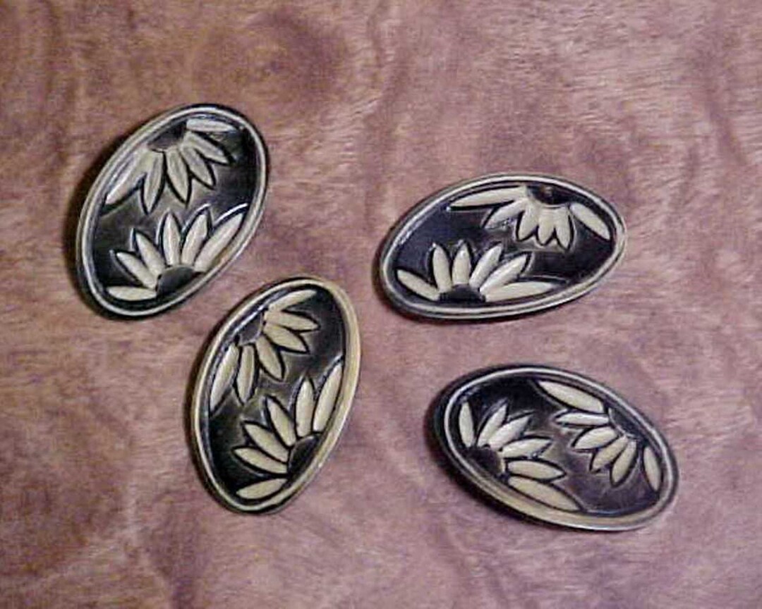 Art Deco Buttons 4 Pieces Sunflower Design - Etsy