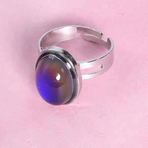 Classic 90s Deadstock in the Mood Ring - Adjustable / Silver / Oval - Etsy