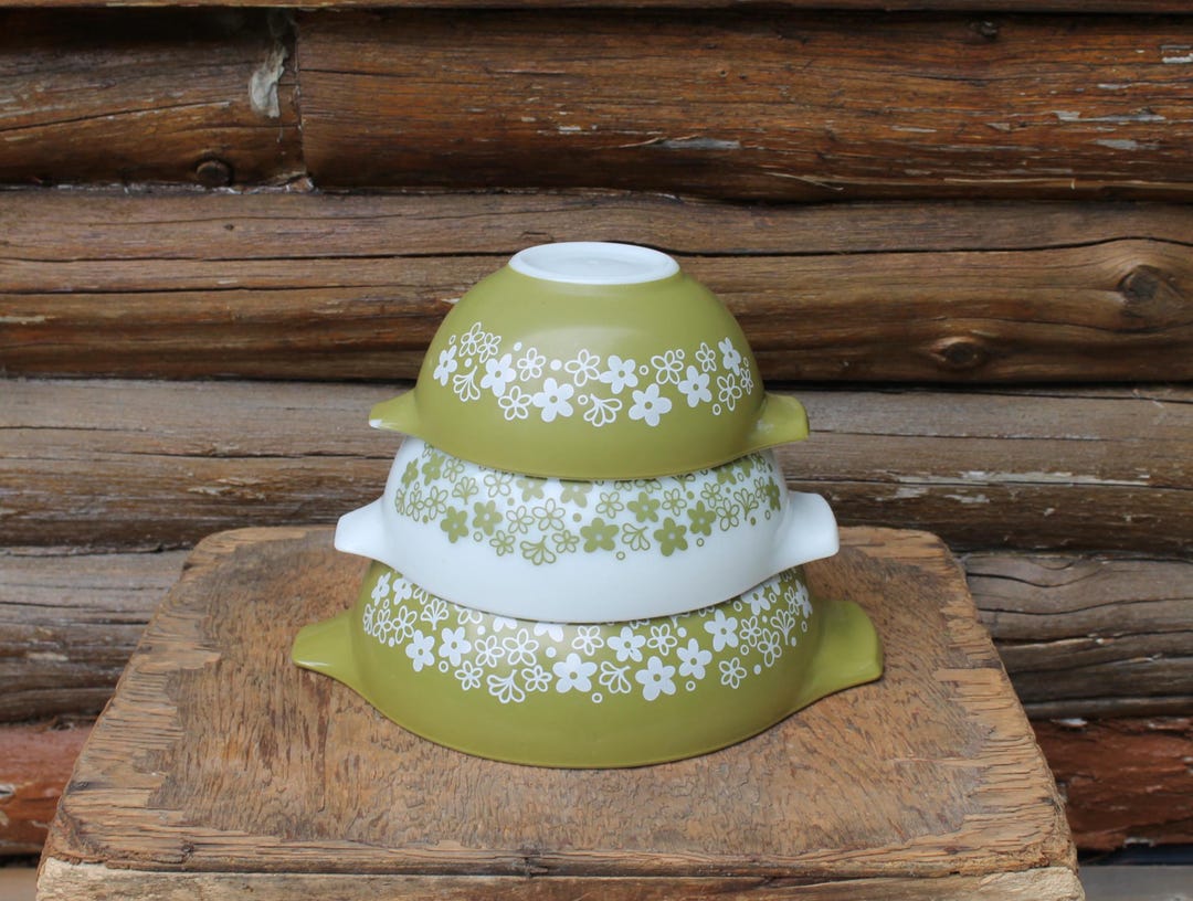 Vintage Pyrex Set Spring Blossom Pattern Cinderella Milk Glass Bowls ...