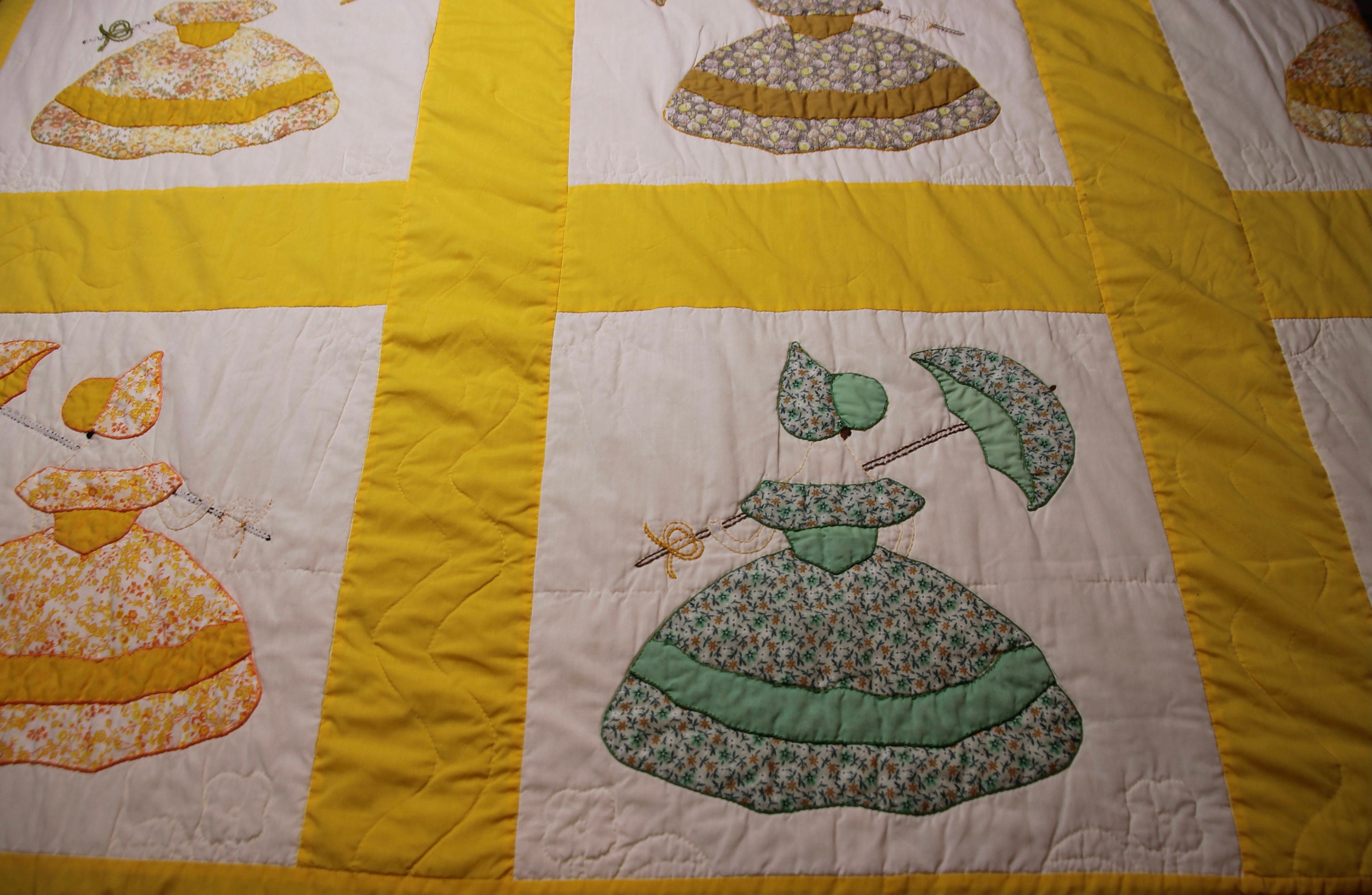 Vintage Lady With Umbrella Parasol Yellow Blanket Quilt - Etsy
