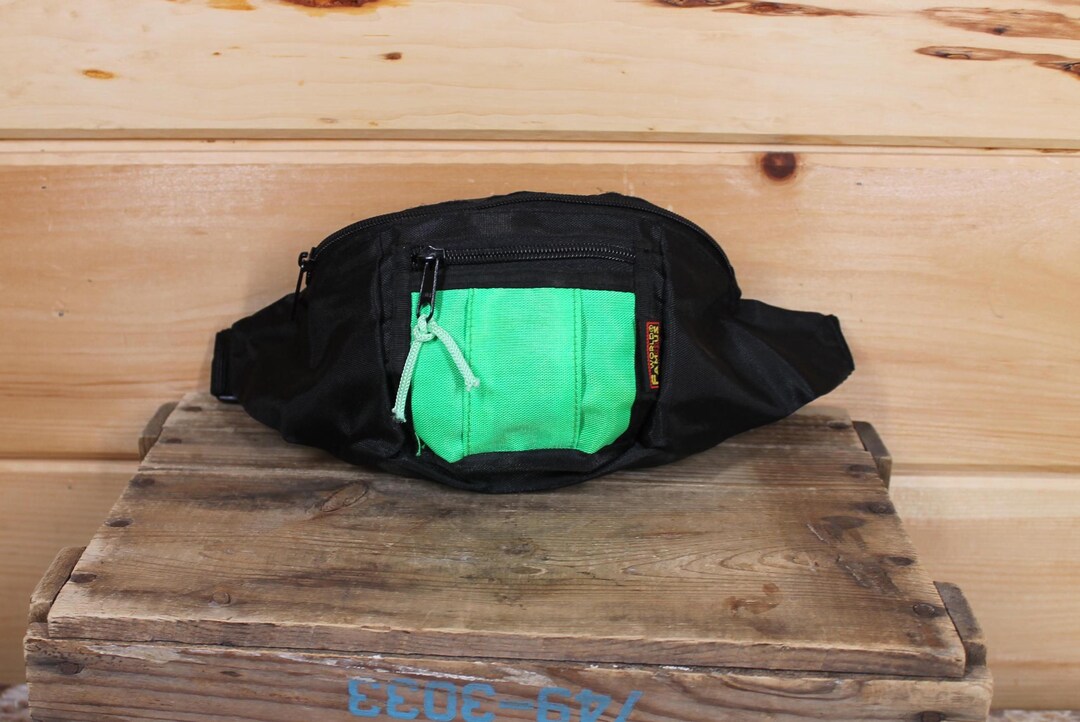 Vintage World Famous Fanny Pack Waist Bag Belt Hip Bag Adult Size - Etsy