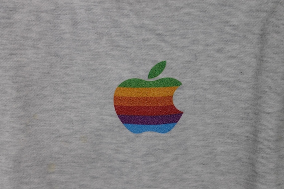 Vintage Y2K Apple Mac Computers Rainbow Logo Pullover… - Gem