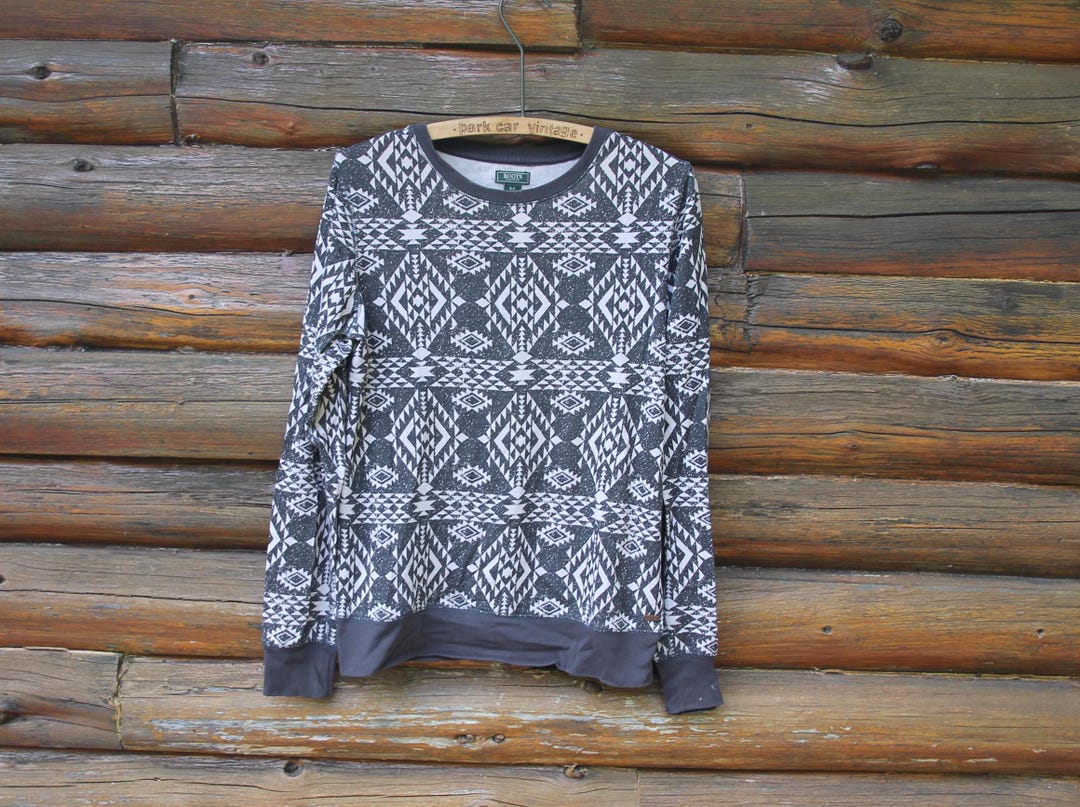 Vintage Roots Canada Brown Aztek All Over Print Nature Cottage Long Sleeve T-shirt Adult Size ...