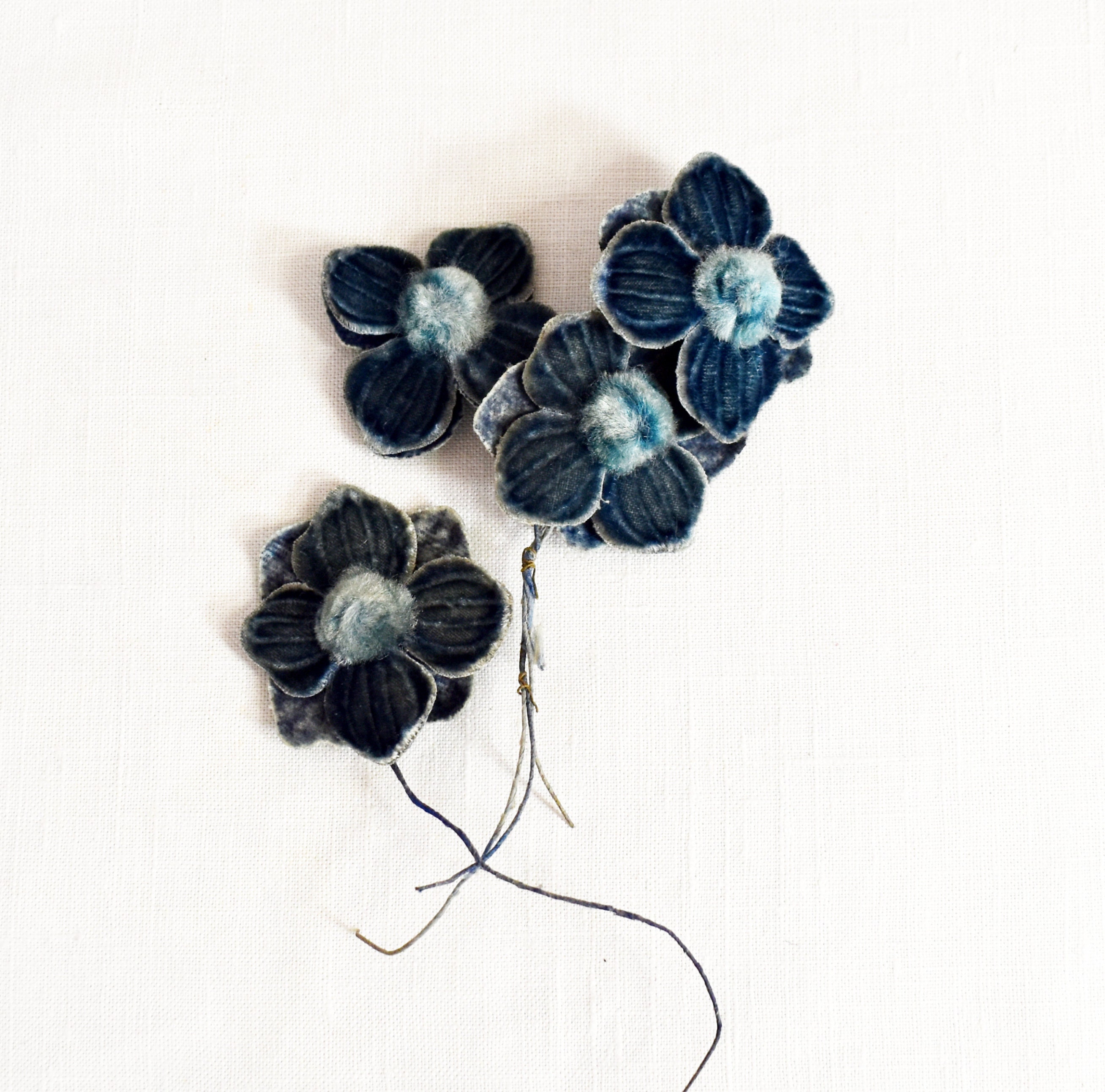 Vintage 1940's Blue Velvet Flowers Four 40's Millinery Floral Stems ...