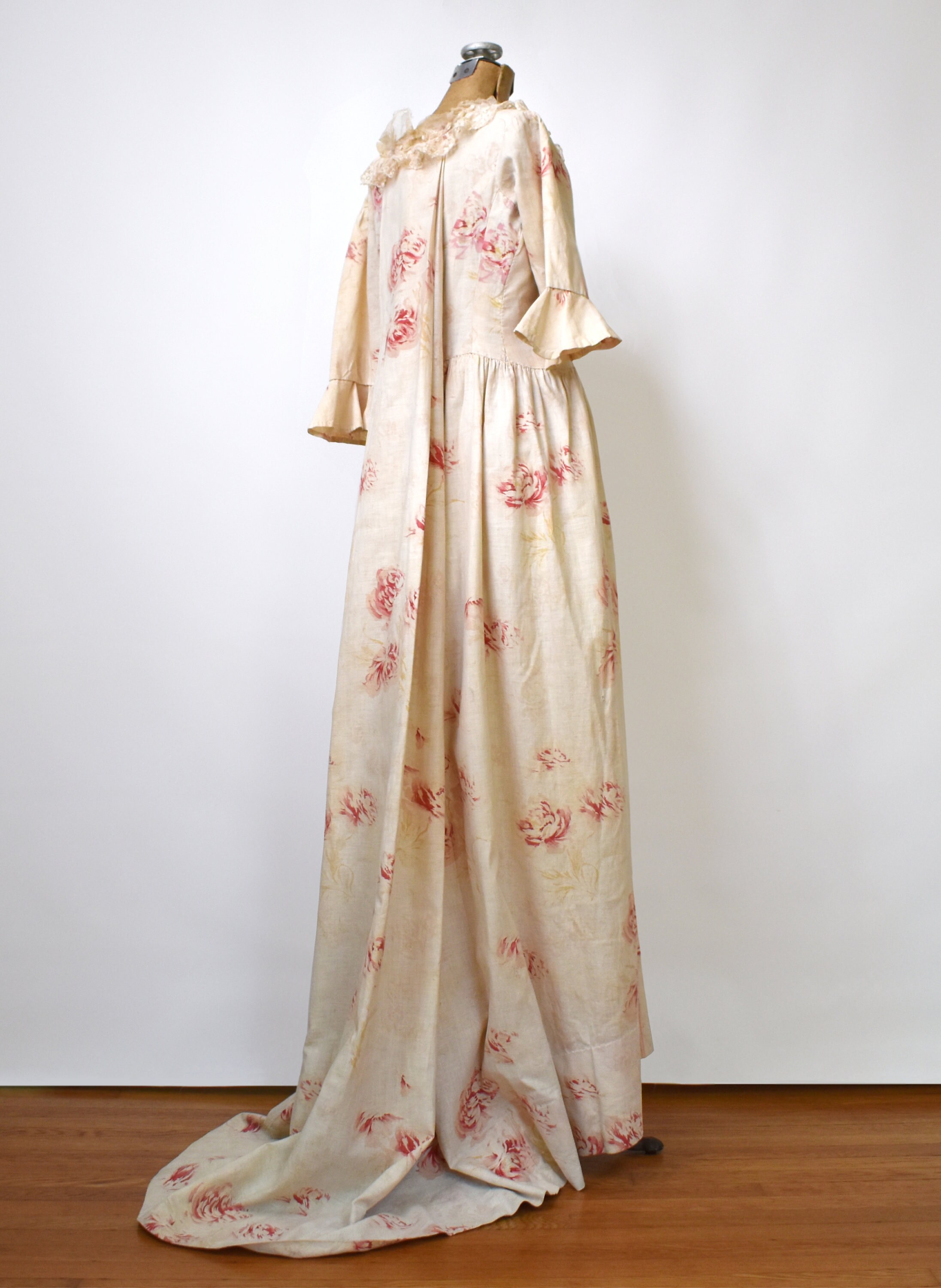 Antique Victorian Floral Print Dressing Gown Vintage Linen Morning ...