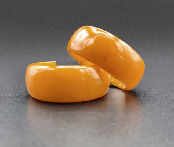 Translucent Butterscotch Bakelite Vintage Circular cl… - Gem