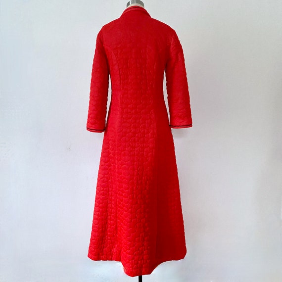 1960s Dressing Gown Vintage Housecoat Batwing Collar … Gem