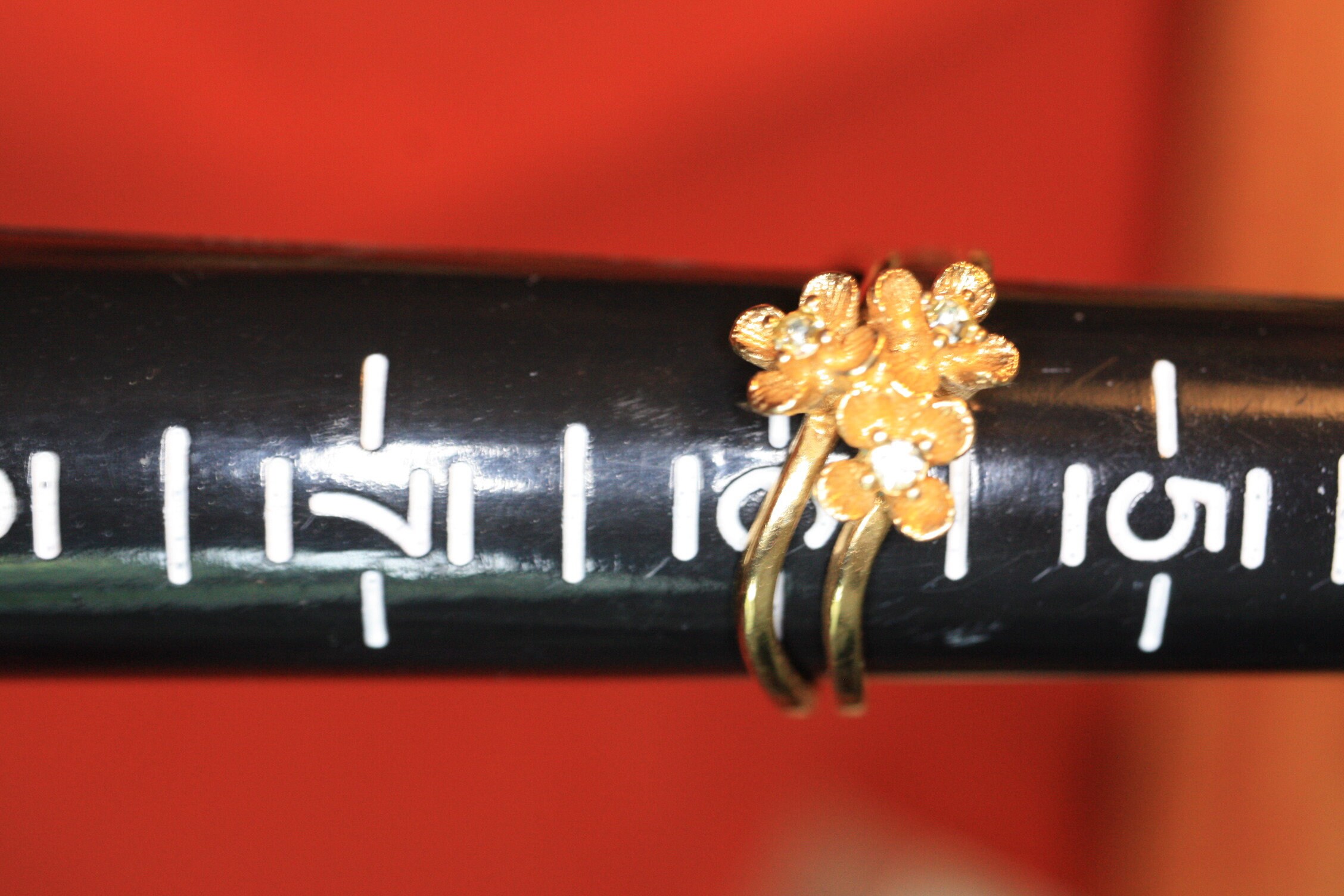 Avon Flower Ring Gold Tone Metal 3 Flowers W/ Clear Rhinestone - Etsy