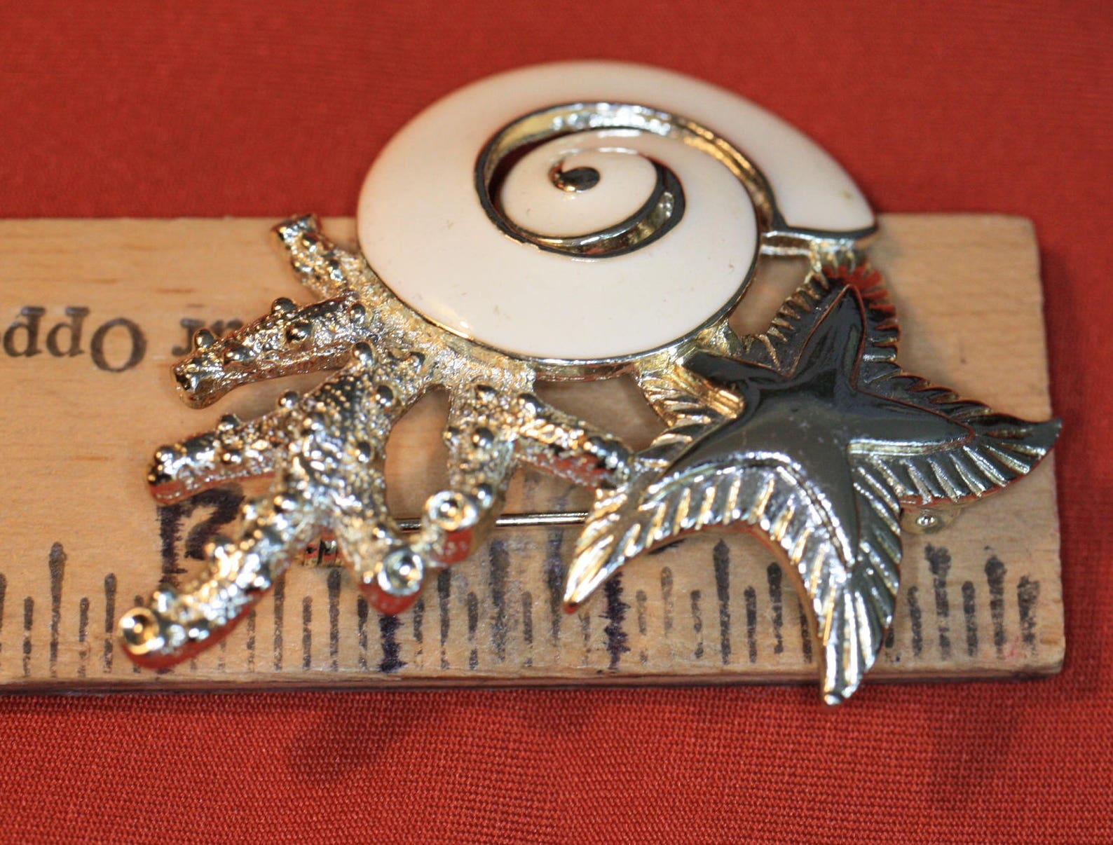 Vintage off White Enamel Marine Life Seashell Coral & Starfish Pin - Etsy