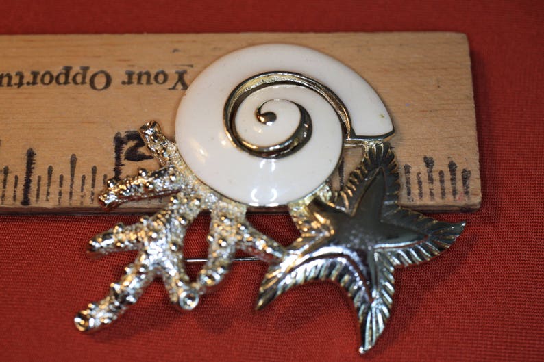 Vintage off White Enamel Marine Life Seashell Coral & Starfish Pin - Etsy