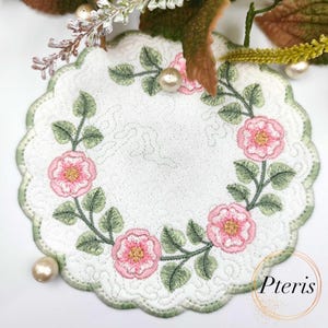 Wreath of Roses Quilted in the Hoop Embroidery Design - Mug Rug, Plates ...