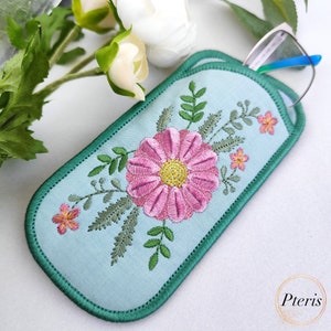 Glasses Case Gerbera Fluffy Fringed Chenille in the Hoop Machine ...