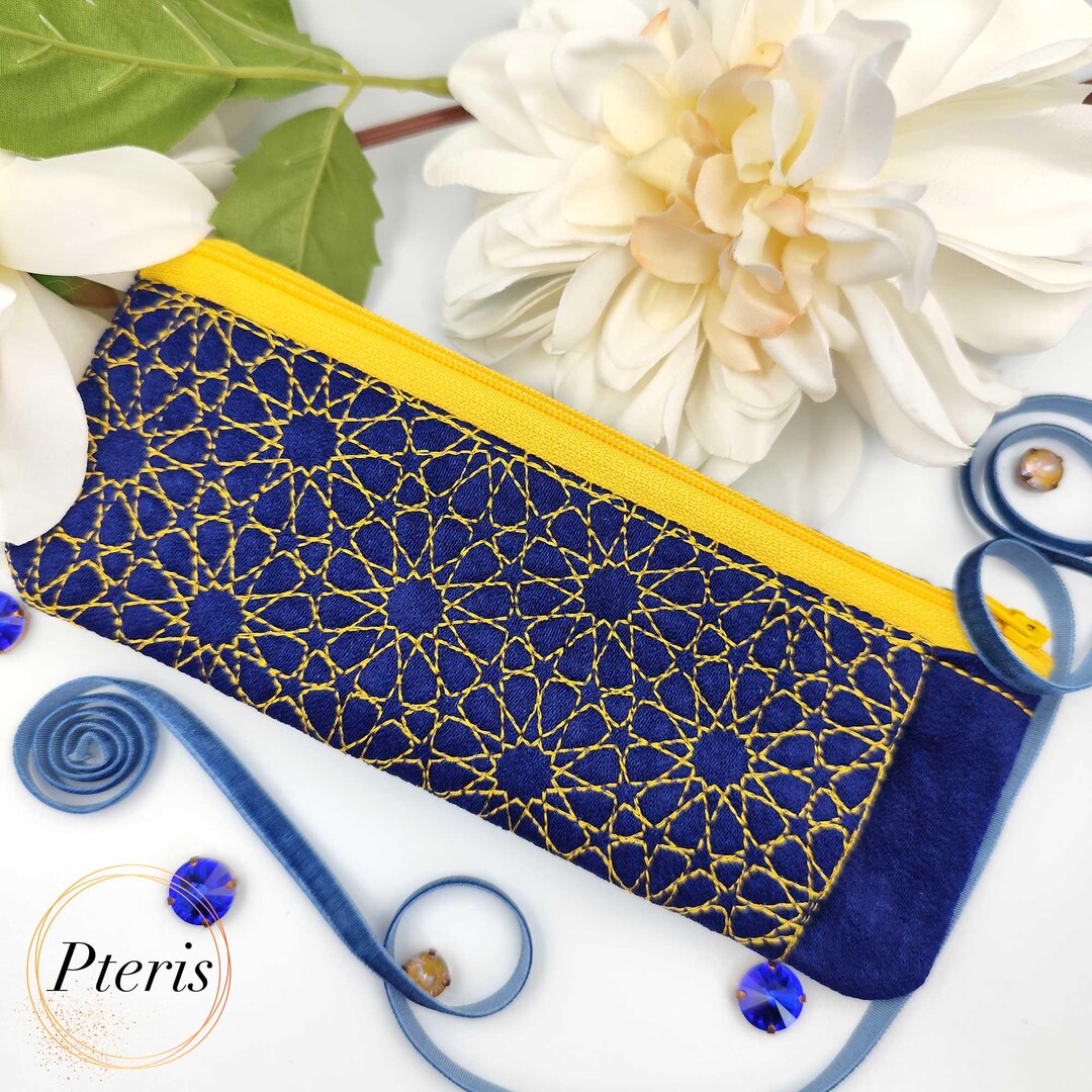 Quilted Zipper Pencil Case Machine Embroidery Design: In-the-hoop ...