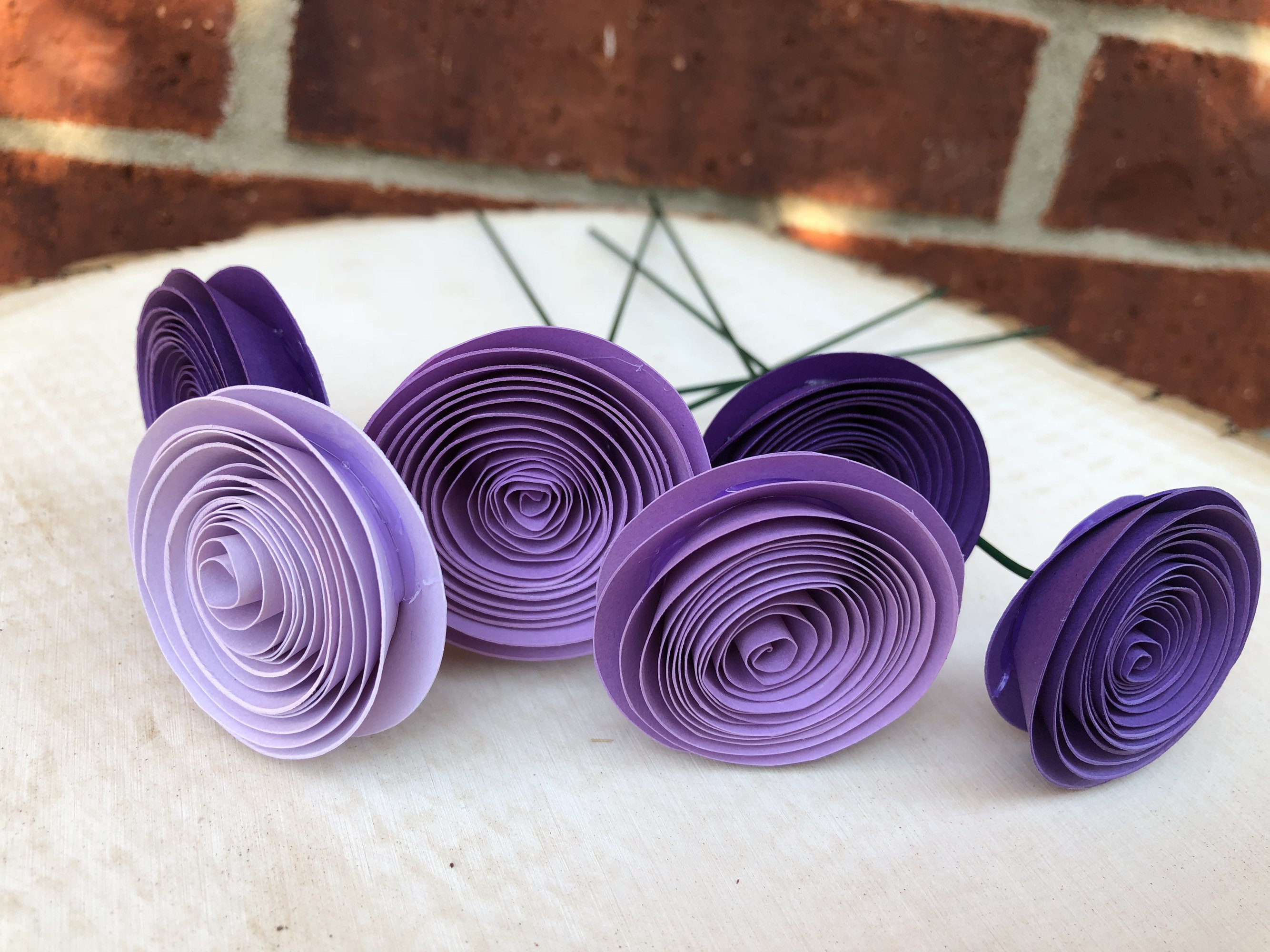 Purple Paper Flowers Wedding Table Decorations Purple Wedding paper ...