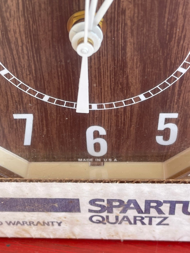 Vintage Octagon-nos-spartus Quartz Wall Clock-kitschy-kitchen Clock ...