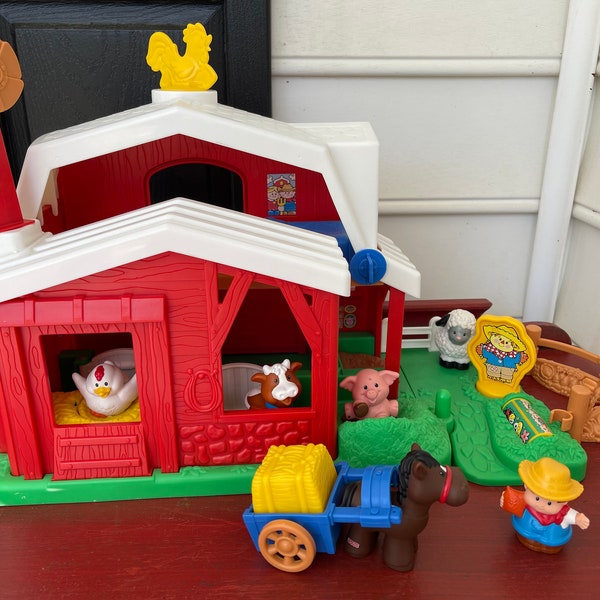 Little People Barn - Etsy