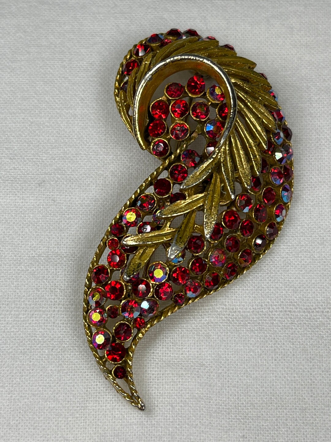 Vintage BSK Red Rhinestone and Gold Tone Brooch Vintage - Etsy