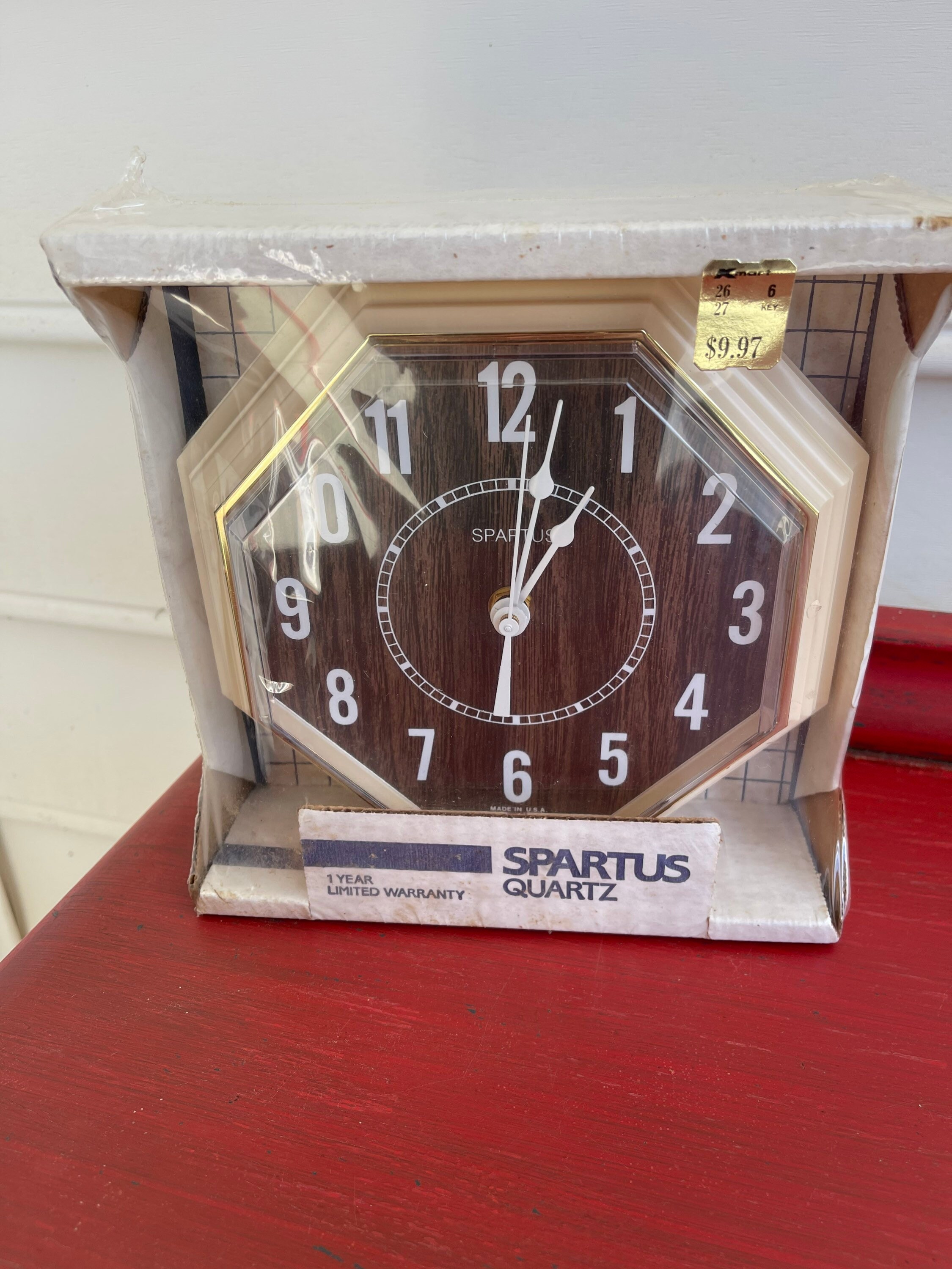 Vintage Octagon-nos-spartus Quartz Wall Clock-kitschy-kitchen Clock ...