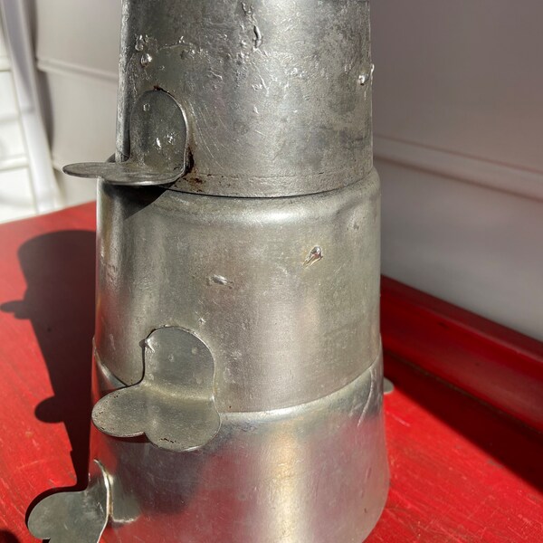 Antique Cake Pan - Etsy