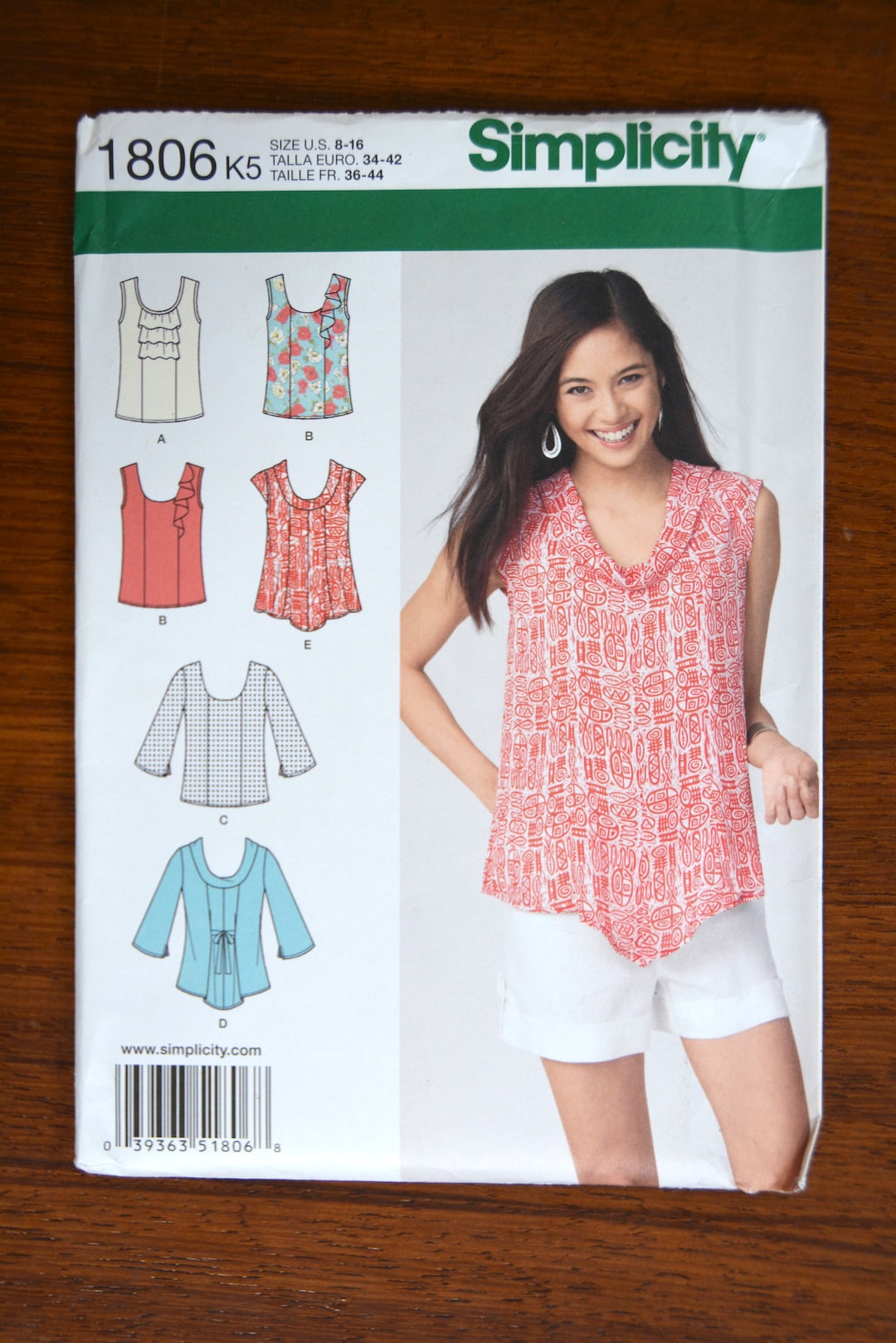 Simplicity Ladies Sewing Pattern 1806 Panelled Summer Tops by ...