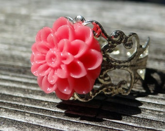 Pink flower ring | Etsy