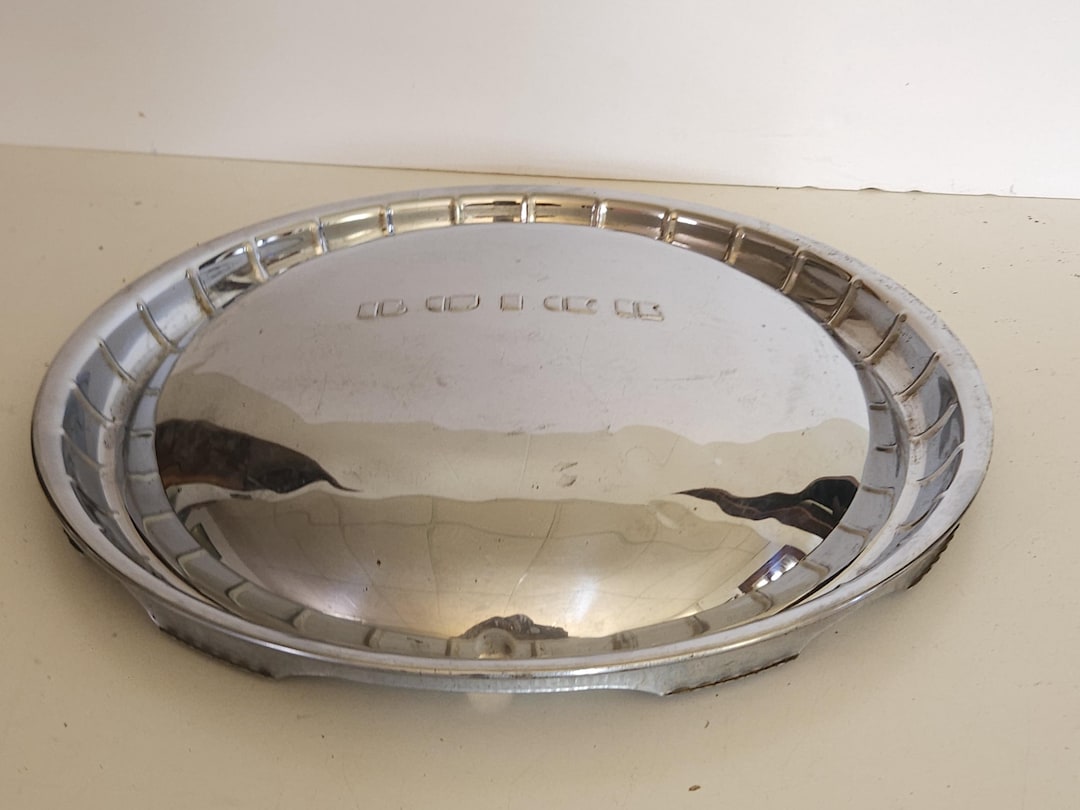 Vintage Buick Roadmaster Hubcap Wheel Cover - Etsy