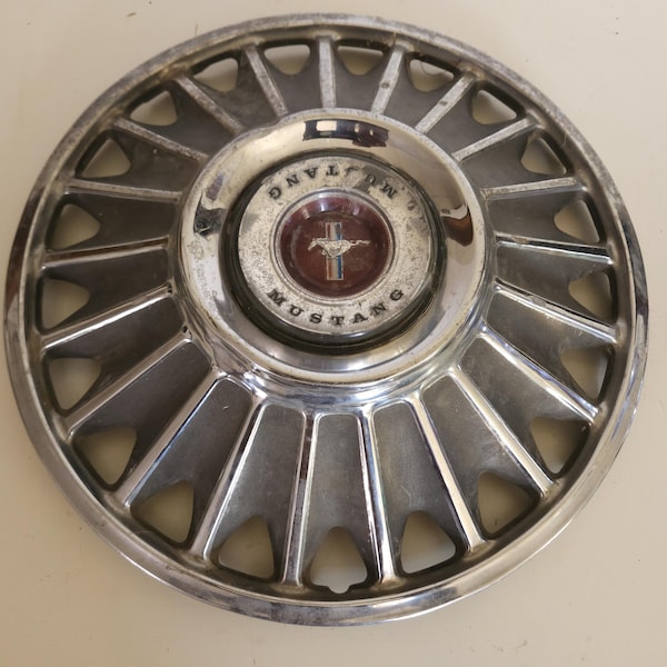 Vintage Hubcaps - Etsy