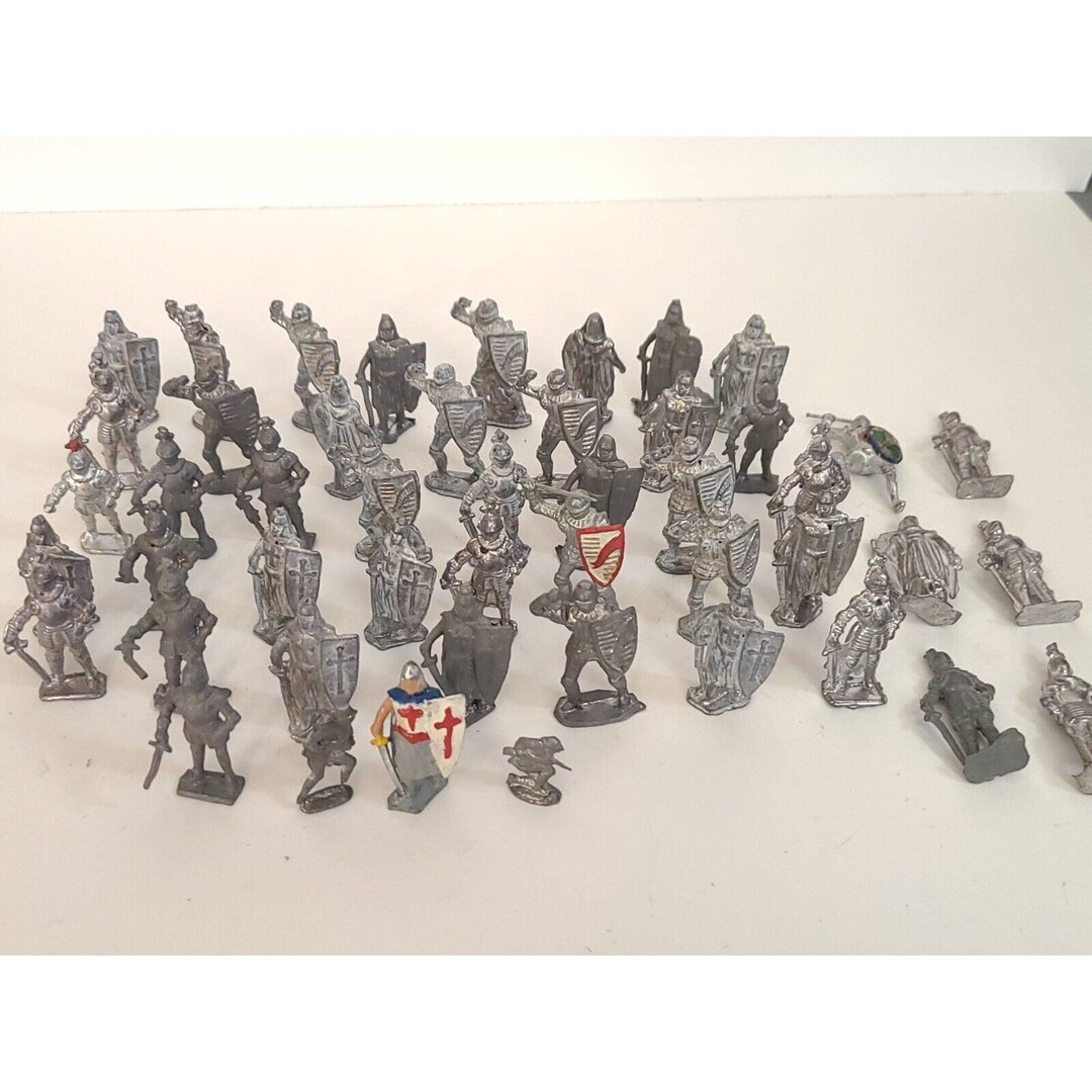Large Collection Cast Metal Soldiers Armor Shield Knights - Etsy