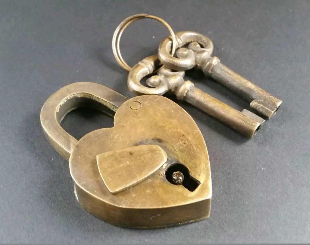 Heart Shaped Love Lock, Commitment Lock, Paris Bridge Lock, Valentine ...