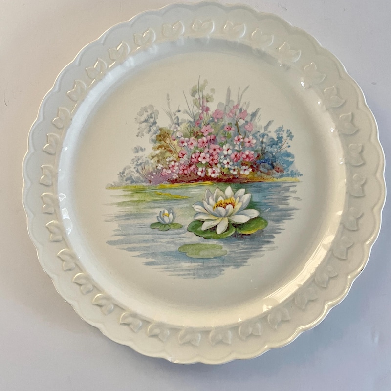 Water Lily Plate - Etsy