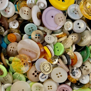 Assorted Buttons in Bulk - Small to Medium-large - Etsy