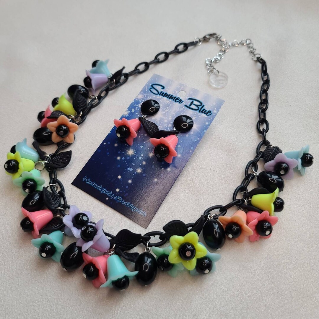 Celluloid / Lucite Style Gothic Floral Flower Necklace in Black and ...