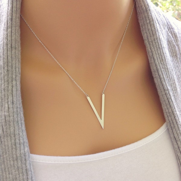 V Necklace - Etsy