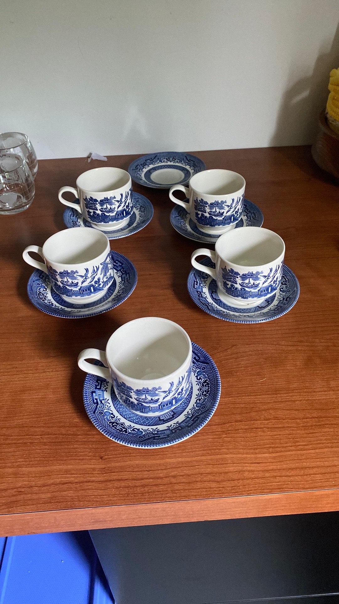 Churchill England, Blue Willow Cups and Saucers - Etsy