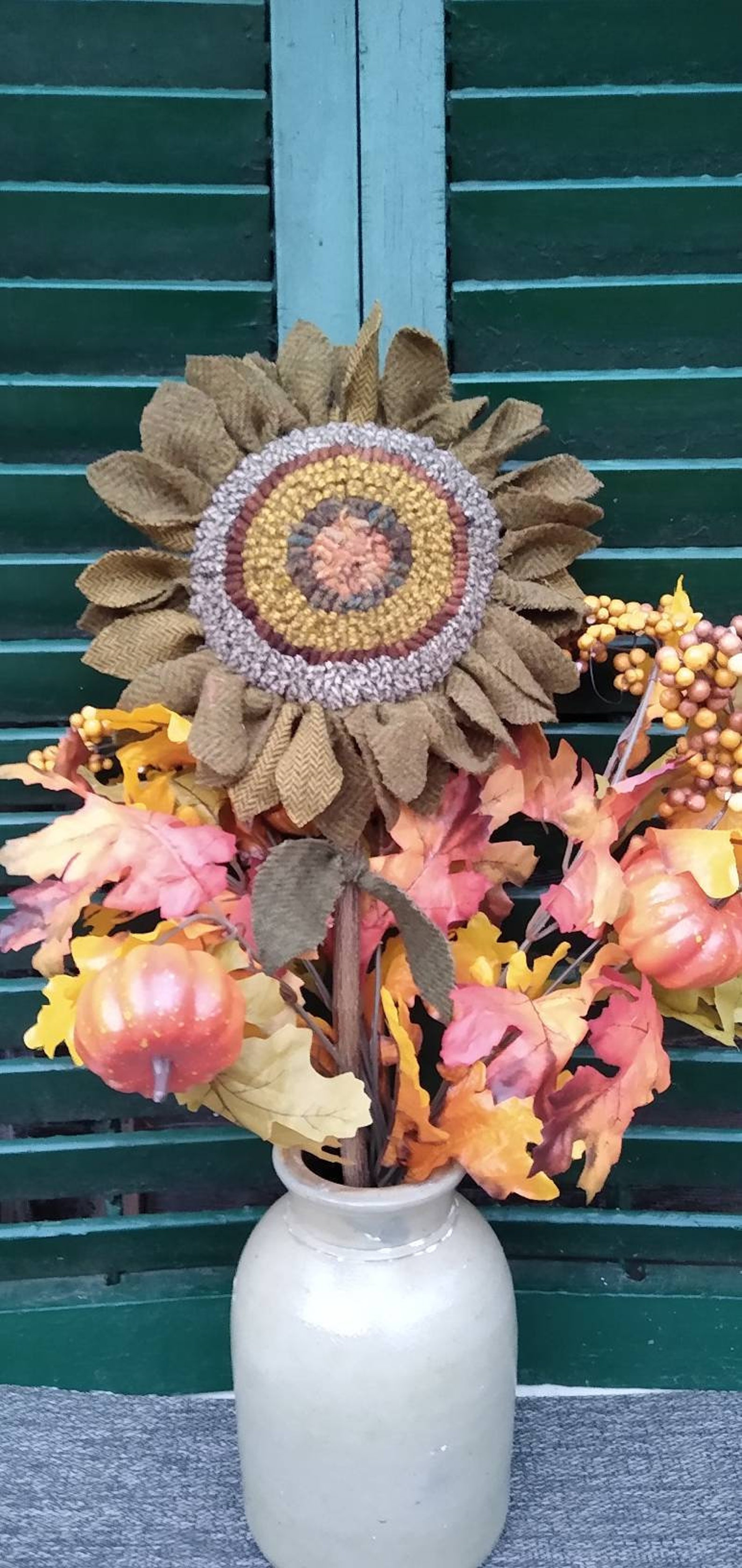 Primitive hand hooked sunflower folk art | Etsy