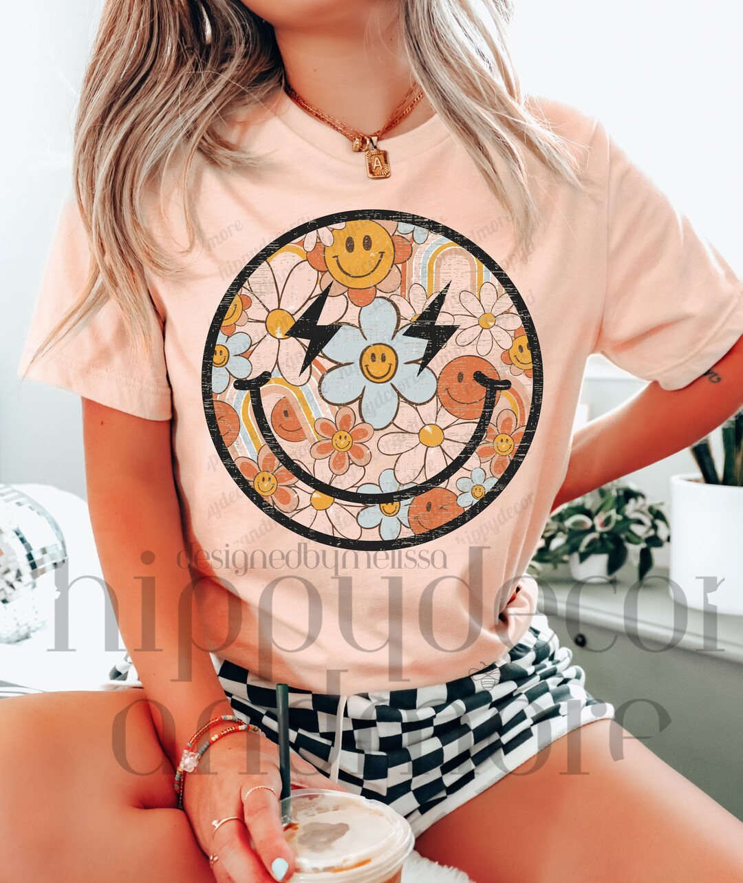 Distressed Smiley Face PNG Daisy Png Retro Smiley Face Girly Transfer ...