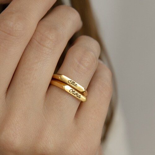 Bar Name Ring by Caitlyn Minimalist Signet Name Ring - Etsy