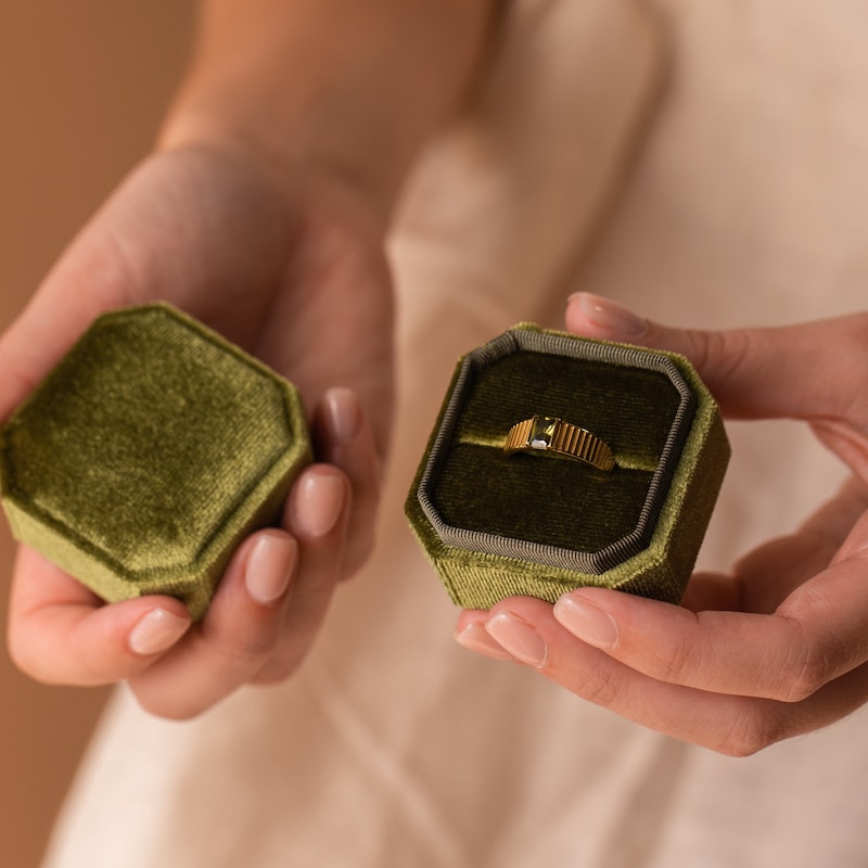 Ring Box - Etsy