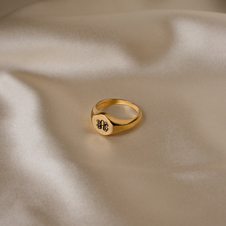 Monogram Signet Ring Custom Signet Ring in Gold and Silver - Etsy