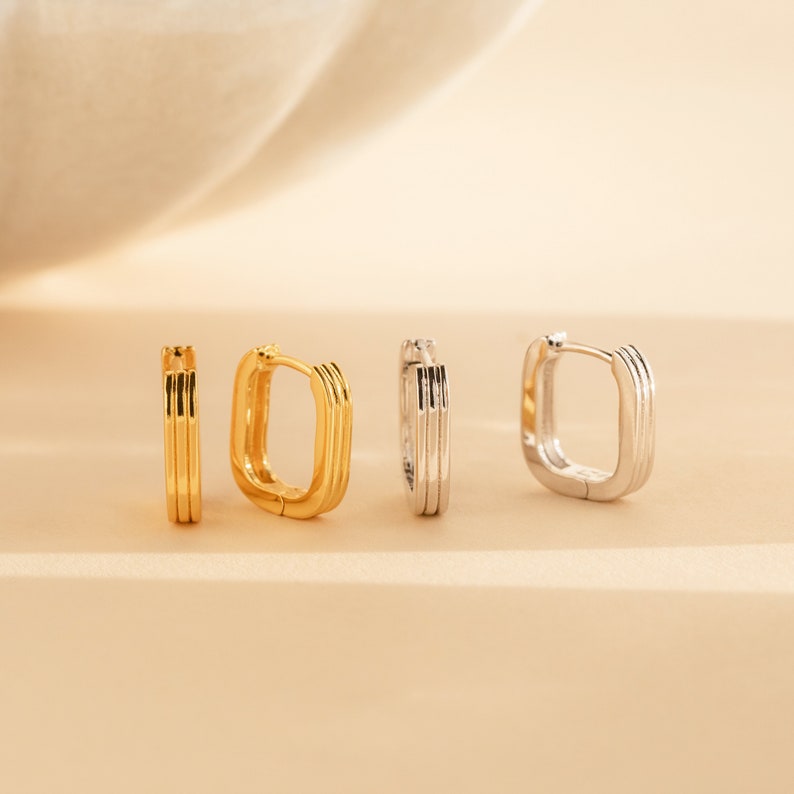 Ribbed Rectangle Link Hoops by Caitlyn Minimalist Minimalist - Etsy