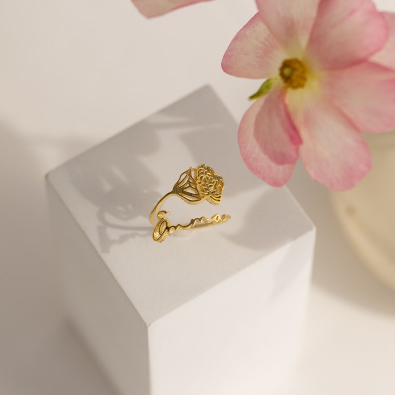 Birth Flower Name Ring by Caitlyn Minimalist Custom Flower - Etsy Canada