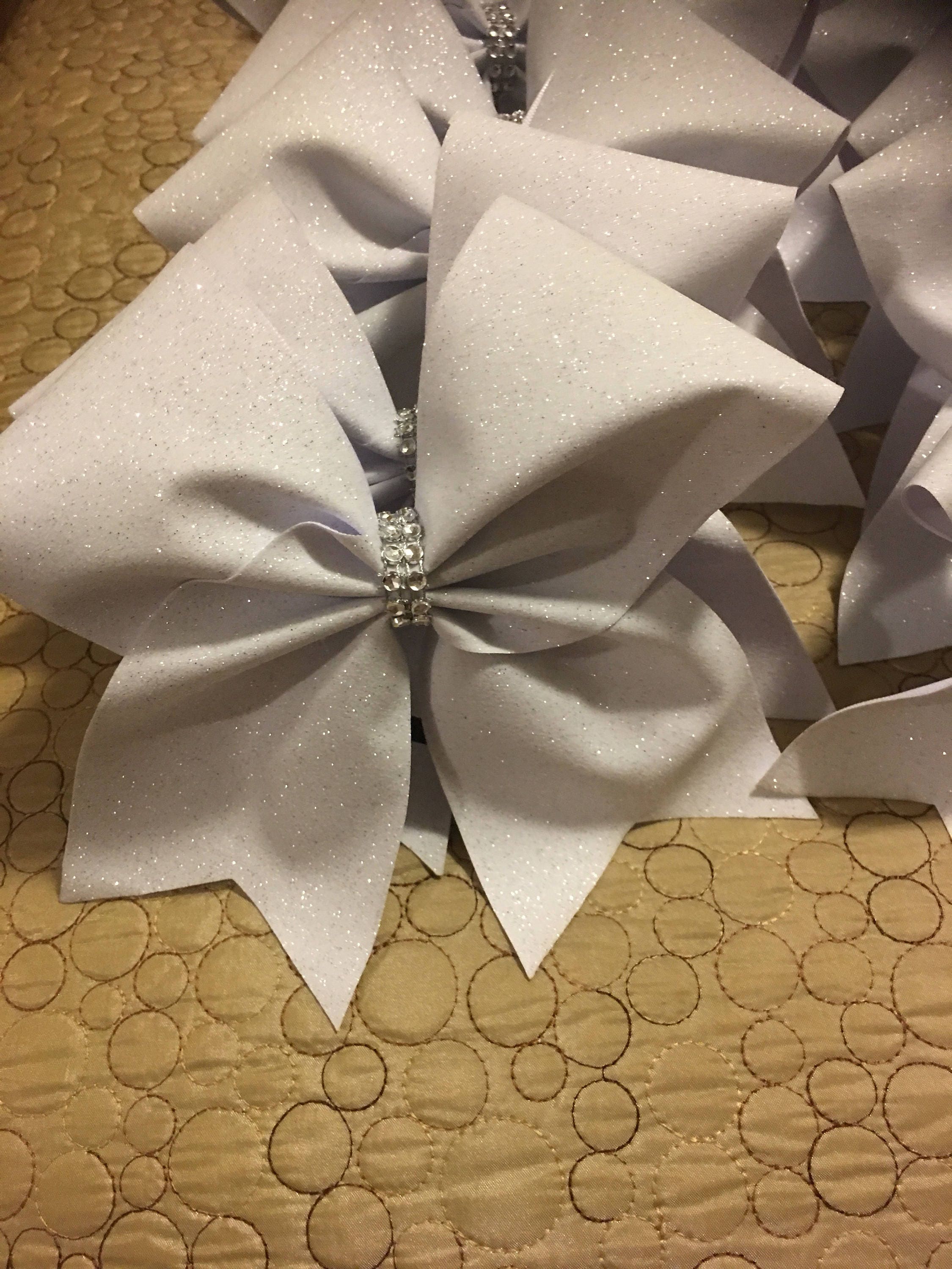 18 White Glitter Cheer Bow-white Bow, White Cheer Bow - Etsy